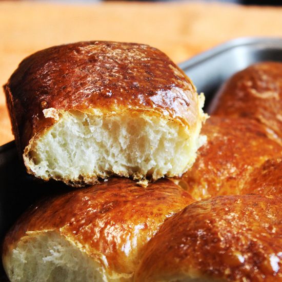 Pan hawaiano dulce con jugo o zumo de piña - HORNO MX