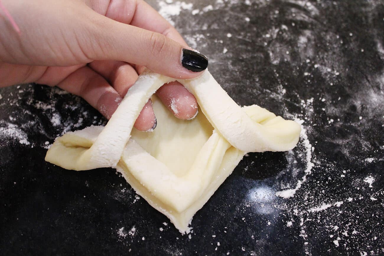 Pan danés con queso crema y frutos rojos - HORNO MX
